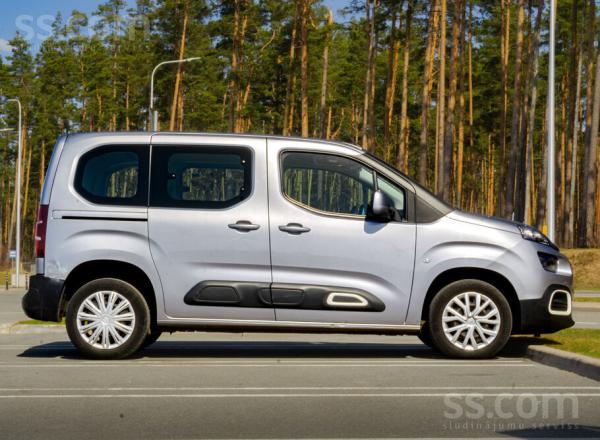 Pelēks Citroen Berlingo 2019 Rīga, ar dzinēja tilpumu 1.50 L un nobraukumu 248 tūkst. km par 6790 €, foto 5 vietnē AUTOMOTO.COM.LV