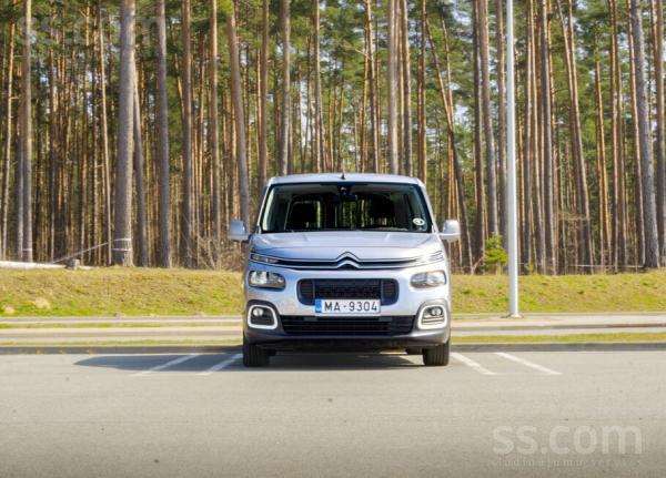 Pelēks Citroen Berlingo 2019 Rīga, ar dzinēja tilpumu 1.50 L un nobraukumu 248 tūkst. km par 6790 €, foto 6 vietnē AUTOMOTO.COM.LV