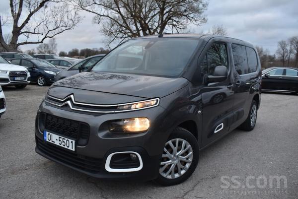 Pelēks Citroen Berlingo 2019 Kuldīga, ar dzinēja tilpumu 1.50 L un nobraukumu 0 tūkst. km par 9990 €, foto 1 vietnē AUTOMOTO.COM.LV