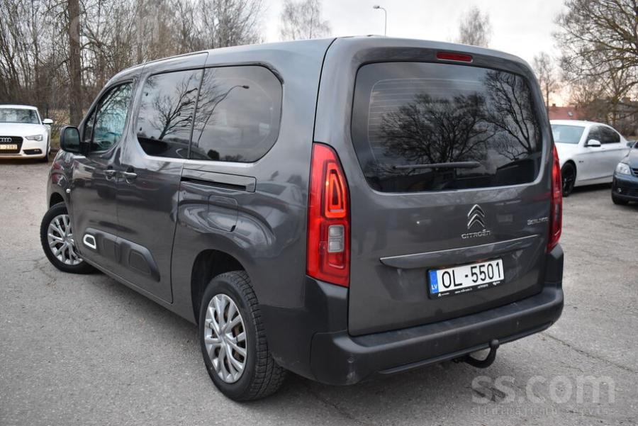 Pelēks Citroen Berlingo 2019 Kuldīga, ar dzinēja tilpumu 1.50 L un nobraukumu 0 tūkst. km par 9990 €, foto 4 vietnē AUTOMOTO.COM.LV