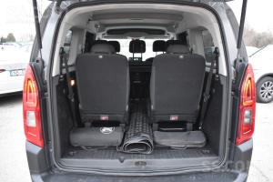 Pelēks Citroen Berlingo 2019 Kuldīga, ar dzinēja tilpumu 1.50 L un nobraukumu 0 tūkst. km par 9990 €, foto 7 vietnē AUTOMOTO.COM.LV