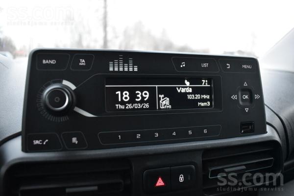 Pelēks Citroen Berlingo 2019 Kuldīga, ar dzinēja tilpumu 1.50 L un nobraukumu 0 tūkst. km par 9990 €, foto 9 vietnē AUTOMOTO.COM.LV