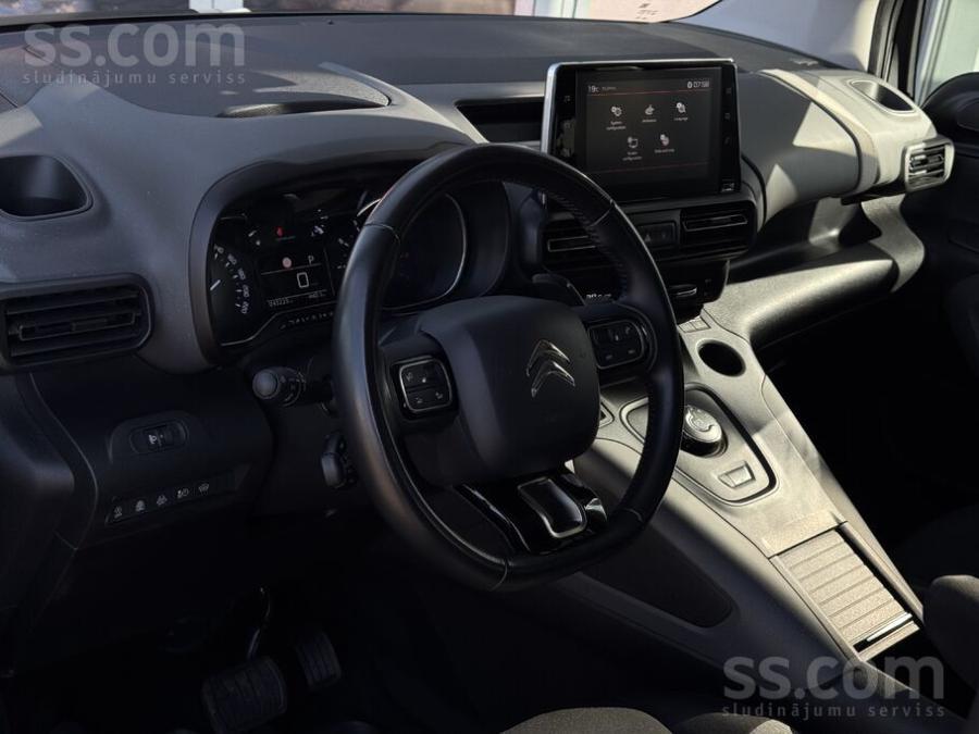 Grey Citroen Berlingo 2019 in Valmiera, with an engine capacity of 1.50 L and mileage of 43 thousand km for 13900 €, photo 9 on AUTOMOTO.COM.LV