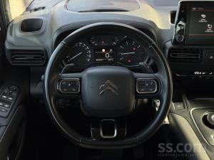 Grey Citroen Berlingo 2019 in Valmiera, with an engine capacity of 1.50 L and mileage of 43 thousand km for 13900 €, photo 10 on AUTOMOTO.COM.LV