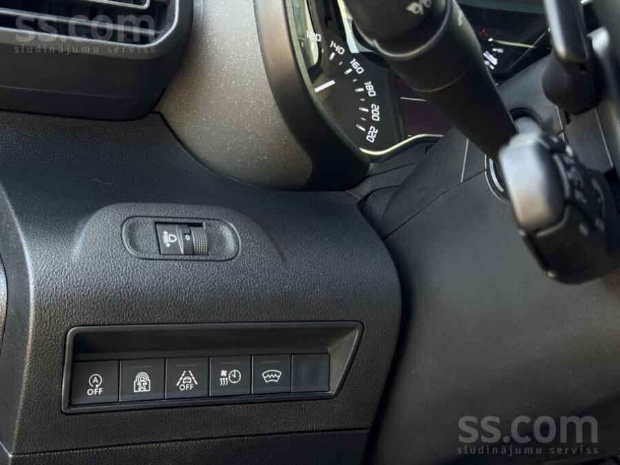 Grey Citroen Berlingo 2019 in Valmiera, with an engine capacity of 1.50 L and mileage of 43 thousand km for 13900 €, photo 19 on AUTOMOTO.COM.LV