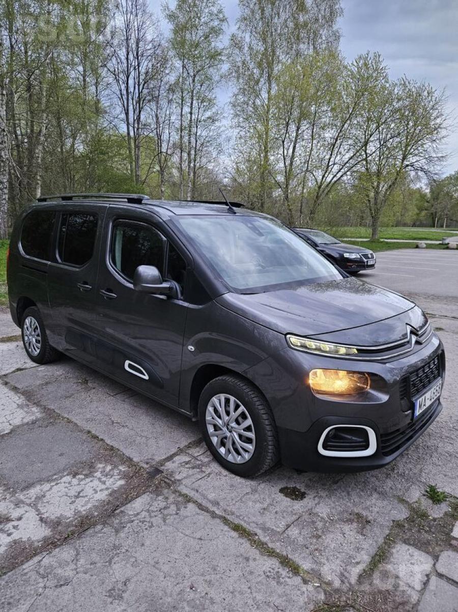 Pelēks Citroen Berlingo 2019 Rīga, ar dzinēja tilpumu 1.50 L un nobraukumu 169 tūkst. km par 12000 €, foto 1 vietnē AUTOMOTO.COM.LV