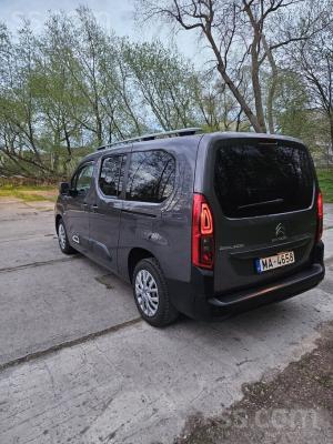 Pelēks Citroen Berlingo 2019 Rīga, ar dzinēja tilpumu 1.50 L un nobraukumu 169 tūkst. km par 12000 €, foto 7 vietnē AUTOMOTO.COM.LV