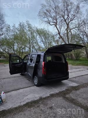 Pelēks Citroen Berlingo 2019 Rīga, ar dzinēja tilpumu 1.50 L un nobraukumu 169 tūkst. km par 12000 €, foto 14 vietnē AUTOMOTO.COM.LV