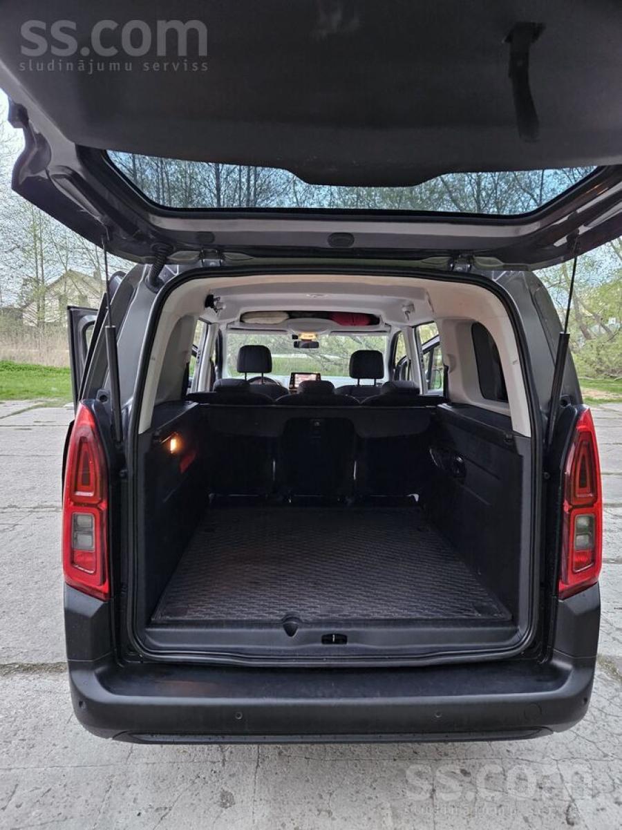 Pelēks Citroen Berlingo 2019 Rīga, ar dzinēja tilpumu 1.50 L un nobraukumu 169 tūkst. km par 12000 €, foto 17 vietnē AUTOMOTO.COM.LV