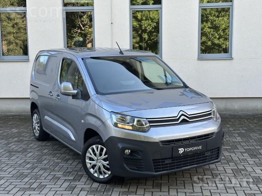 Pelēks Citroen Berlingo 2019 Jelgava, ar dzinēja tilpumu 1.50 L un nobraukumu 307 tūkst. km par 8950 €, foto 1 vietnē AUTOMOTO.COM.LV