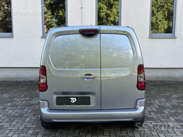 Pelēks Citroen Berlingo 2019 Jelgava, ar dzinēja tilpumu 1.50 L un nobraukumu 307 tūkst. km par 8950 €, foto 5 vietnē AUTOMOTO.COM.LV