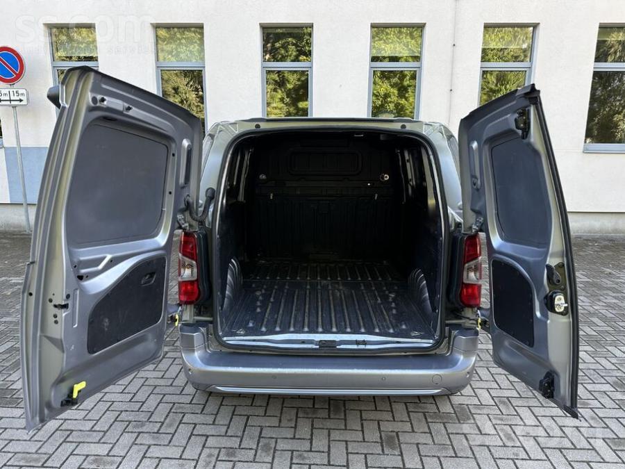 Pelēks Citroen Berlingo 2019 Jelgava, ar dzinēja tilpumu 1.50 L un nobraukumu 307 tūkst. km par 8950 €, foto 9 vietnē AUTOMOTO.COM.LV