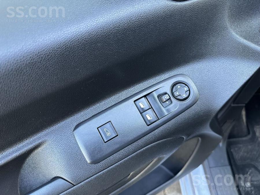 Pelēks Citroen Berlingo 2019 Jelgava, ar dzinēja tilpumu 1.50 L un nobraukumu 307 tūkst. km par 8950 €, foto 14 vietnē AUTOMOTO.COM.LV