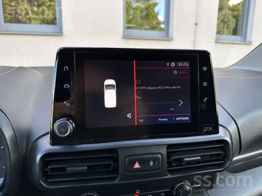 Pelēks Citroen Berlingo 2019 Jelgava, ar dzinēja tilpumu 1.50 L un nobraukumu 307 tūkst. km par 8950 €, foto 21 vietnē AUTOMOTO.COM.LV