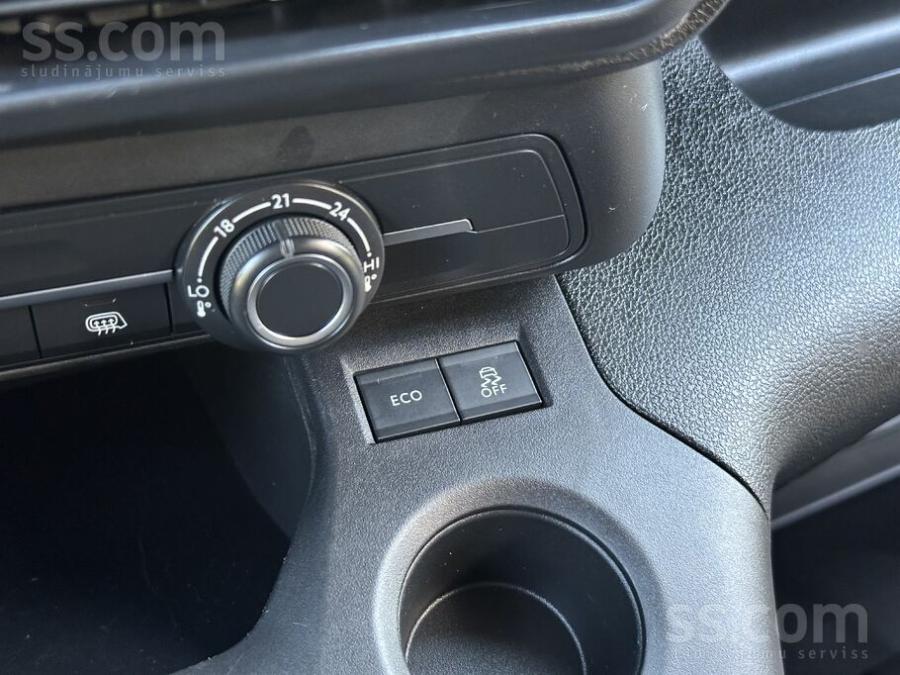Pelēks Citroen Berlingo 2019 Jelgava, ar dzinēja tilpumu 1.50 L un nobraukumu 307 tūkst. km par 8950 €, foto 22 vietnē AUTOMOTO.COM.LV