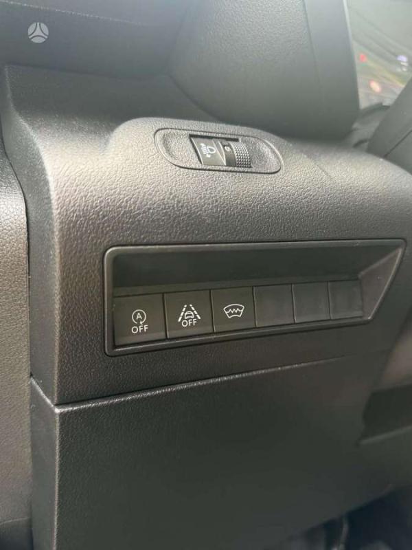 Pelēks Citroen Berlingo 2019 Šauļi, ar dzinēja tilpumu 1.20 L un nobraukumu 83 tūkst. km par 10950 €, foto 6 vietnē AUTOMOTO.COM.LV
