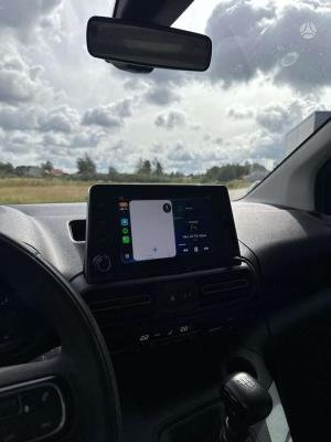 Grey Citroen Berlingo 2019 in Siauliai, with an engine capacity of 1.20 L and mileage of 83 thousand km for 10950 €, photo 10 on AUTOMOTO.COM.LV