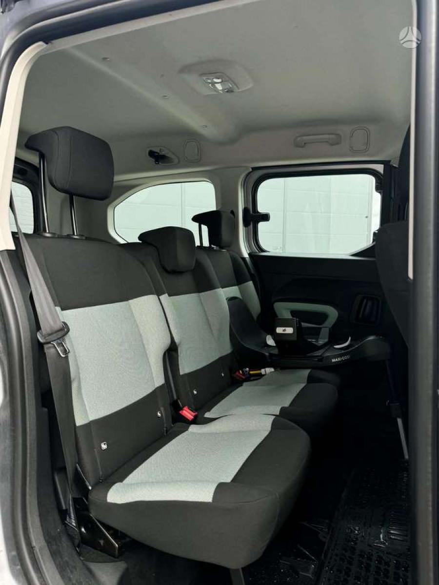 Grey Citroen Berlingo 2019 in Siauliai, with an engine capacity of 1.20 L and mileage of 83 thousand km for 10950 €, photo 14 on AUTOMOTO.COM.LV