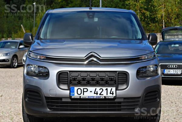 Grey Citroen Berlingo 2019 in Tukums, with an engine capacity of 1.50 L and mileage of 195 thousand km for 8700 €, photo 4 on AUTOMOTO.COM.LV