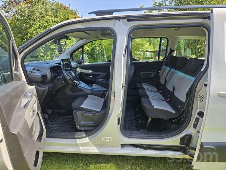 Pelēks Citroen Berlingo 2019 Rīga, ar dzinēja tilpumu 1.20 L un nobraukumu 153 tūkst. km par 11000 €, foto 12 vietnē AUTOMOTO.COM.LV