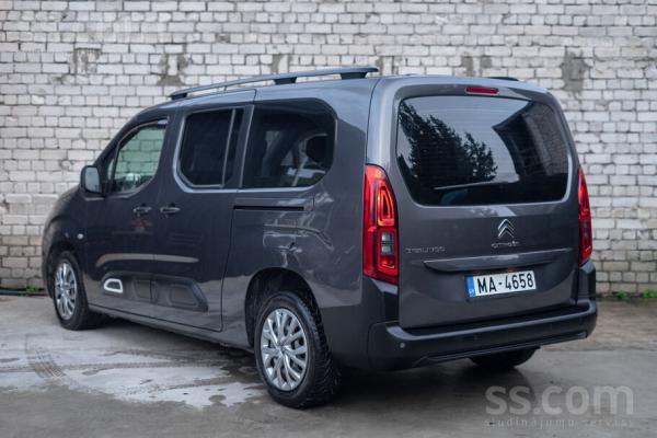 Grey Citroen Berlingo 2019 in Liepaja, with an engine capacity of 1.50 L and mileage of 177 thousand km for 12850 €, photo 3 on AUTOMOTO.COM.LV