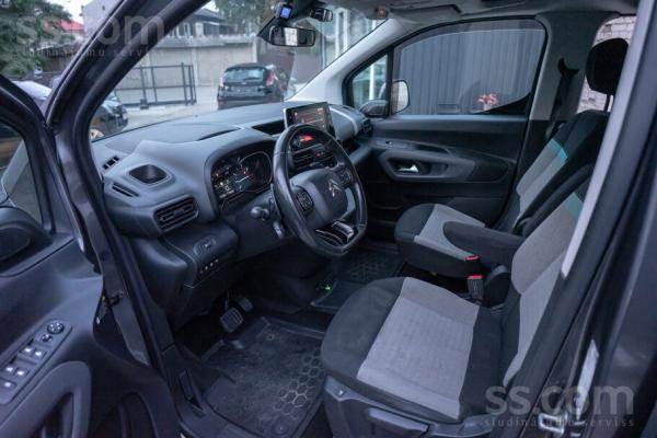 Grey Citroen Berlingo 2019 in Liepaja, with an engine capacity of 1.50 L and mileage of 177 thousand km for 12850 €, photo 10 on AUTOMOTO.COM.LV