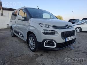 Grey Citroen Berlingo 2019 in Talsi, with an engine capacity of 1.50 L and mileage of 299 thousand km for 6900 €, photo 3 on AUTOMOTO.COM.LV