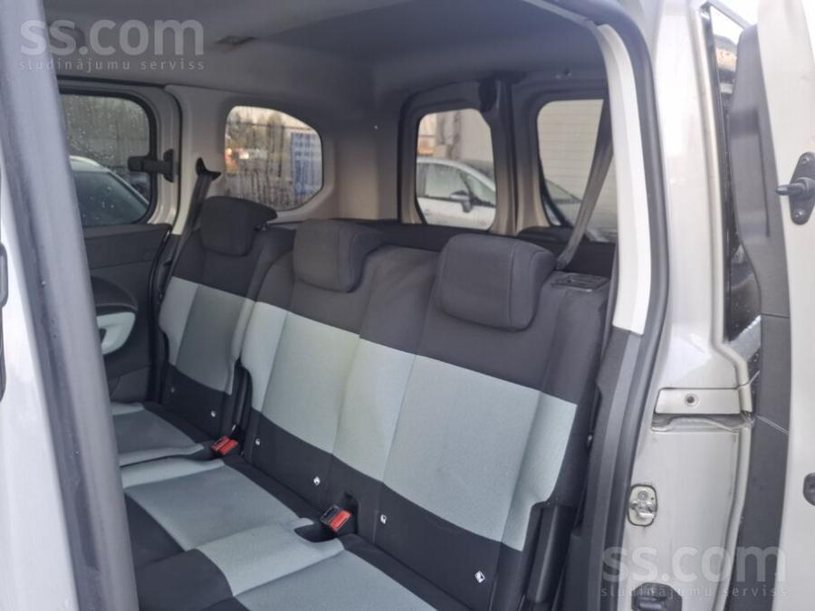 Grey Citroen Berlingo 2019 in Talsi, with an engine capacity of 1.50 L and mileage of 299 thousand km for 6900 €, photo 11 on AUTOMOTO.COM.LV