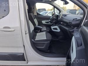 Grey Citroen Berlingo 2019 in Talsi, with an engine capacity of 1.50 L and mileage of 299 thousand km for 6900 €, photo 12 on AUTOMOTO.COM.LV