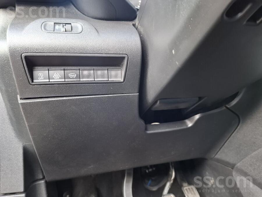 Grey Citroen Berlingo 2019 in Talsi, with an engine capacity of 1.50 L and mileage of 299 thousand km for 6900 €, photo 26 on AUTOMOTO.COM.LV