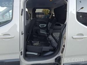 Grey Citroen Berlingo 2019 in Talsi, with an engine capacity of 1.50 L and mileage of 299 thousand km for 6900 €, photo 34 on AUTOMOTO.COM.LV
