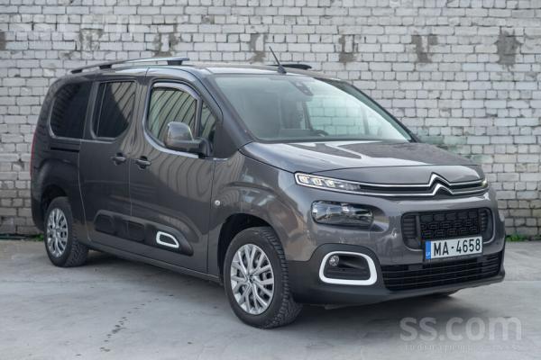 Pelēks Citroen Berlingo 2019 Liepāja, ar dzinēja tilpumu 1.50 L un nobraukumu 177 tūkst. km par 12850 €, foto 1 vietnē AUTOMOTO.COM.LV