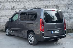 Pelēks Citroen Berlingo 2019 Liepāja, ar dzinēja tilpumu 1.50 L un nobraukumu 177 tūkst. km par 12850 €, foto 5 vietnē AUTOMOTO.COM.LV