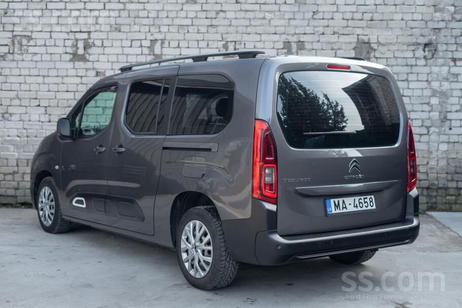 Pelēks Citroen Berlingo 2019 Liepāja, ar dzinēja tilpumu 1.50 L un nobraukumu 177 tūkst. km par 12850 €, foto 5 vietnē AUTOMOTO.COM.LV