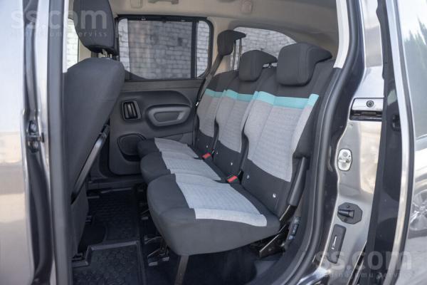 Pelēks Citroen Berlingo 2019 Liepāja, ar dzinēja tilpumu 1.50 L un nobraukumu 177 tūkst. km par 12850 €, foto 11 vietnē AUTOMOTO.COM.LV