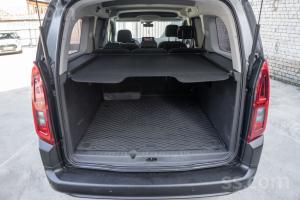Pelēks Citroen Berlingo 2019 Liepāja, ar dzinēja tilpumu 1.50 L un nobraukumu 177 tūkst. km par 12850 €, foto 12 vietnē AUTOMOTO.COM.LV