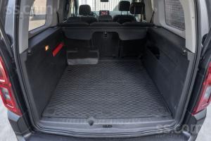 Pelēks Citroen Berlingo 2019 Liepāja, ar dzinēja tilpumu 1.50 L un nobraukumu 177 tūkst. km par 12850 €, foto 13 vietnē AUTOMOTO.COM.LV