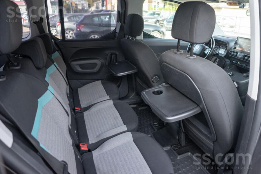 Pelēks Citroen Berlingo 2019 Liepāja, ar dzinēja tilpumu 1.50 L un nobraukumu 177 tūkst. km par 12850 €, foto 14 vietnē AUTOMOTO.COM.LV