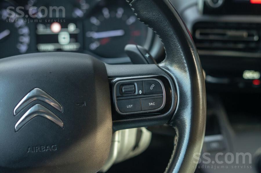 Pelēks Citroen Berlingo 2019 Liepāja, ar dzinēja tilpumu 1.50 L un nobraukumu 177 tūkst. km par 12850 €, foto 24 vietnē AUTOMOTO.COM.LV