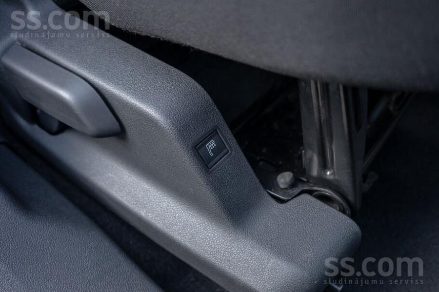 Pelēks Citroen Berlingo 2019 Liepāja, ar dzinēja tilpumu 1.50 L un nobraukumu 177 tūkst. km par 12850 €, foto 30 vietnē AUTOMOTO.COM.LV