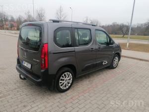 Pelēks Citroen Berlingo 2020 Rīga, ar dzinēja tilpumu 1.50 L un nobraukumu 101 tūkst. km par 2500 €, foto 7 vietnē AUTOMOTO.COM.LV