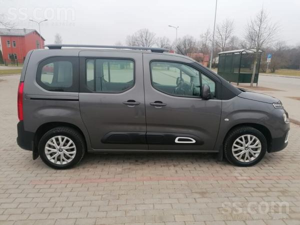 Pelēks Citroen Berlingo 2020 Rīga, ar dzinēja tilpumu 1.50 L un nobraukumu 101 tūkst. km par 2500 €, foto 8 vietnē AUTOMOTO.COM.LV