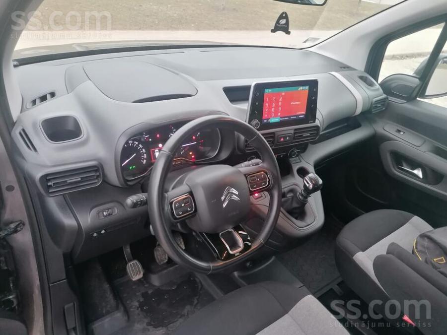 Pelēks Citroen Berlingo 2020 Rīga, ar dzinēja tilpumu 1.50 L un nobraukumu 101 tūkst. km par 2500 €, foto 11 vietnē AUTOMOTO.COM.LV