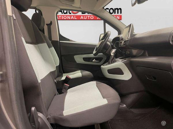 Grey Citroen Berlingo 2020 in Marijampole, with an engine capacity of 1.50 L and mileage of 191 thousand km for 13298 €, photo 11 on AUTOMOTO.COM.LV