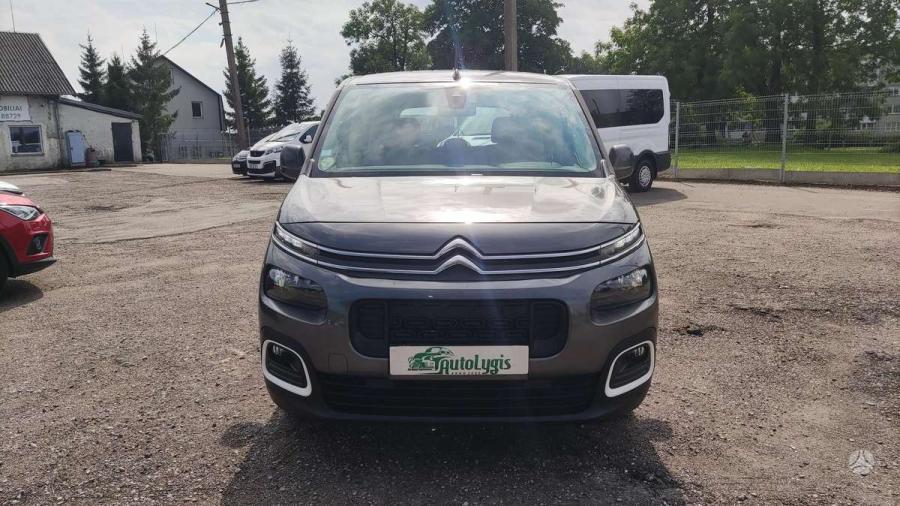 Pelēks Citroen Berlingo 2020 Klaipėda, ar dzinēja tilpumu 1.50 L un nobraukumu 250 tūkst. km par 12935 €, foto 4 vietnē AUTOMOTO.COM.LV