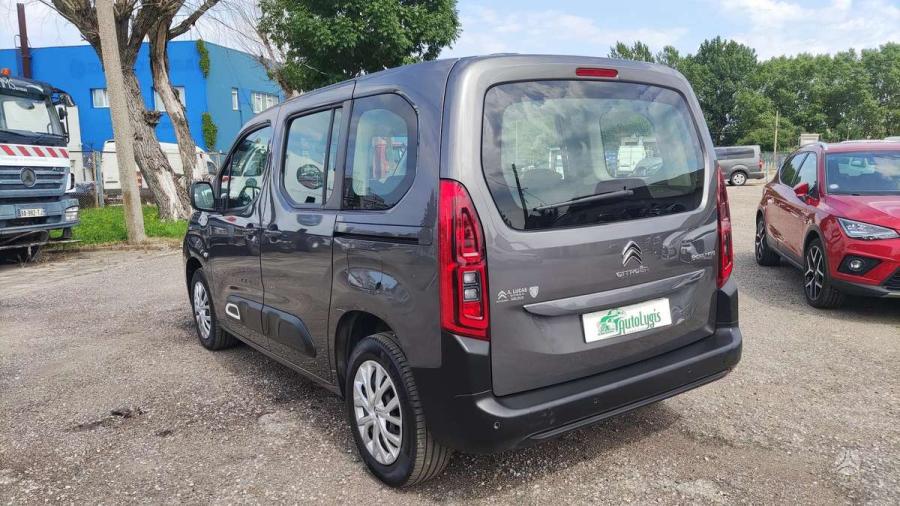 Pelēks Citroen Berlingo 2020 Klaipėda, ar dzinēja tilpumu 1.50 L un nobraukumu 250 tūkst. km par 12935 €, foto 7 vietnē AUTOMOTO.COM.LV