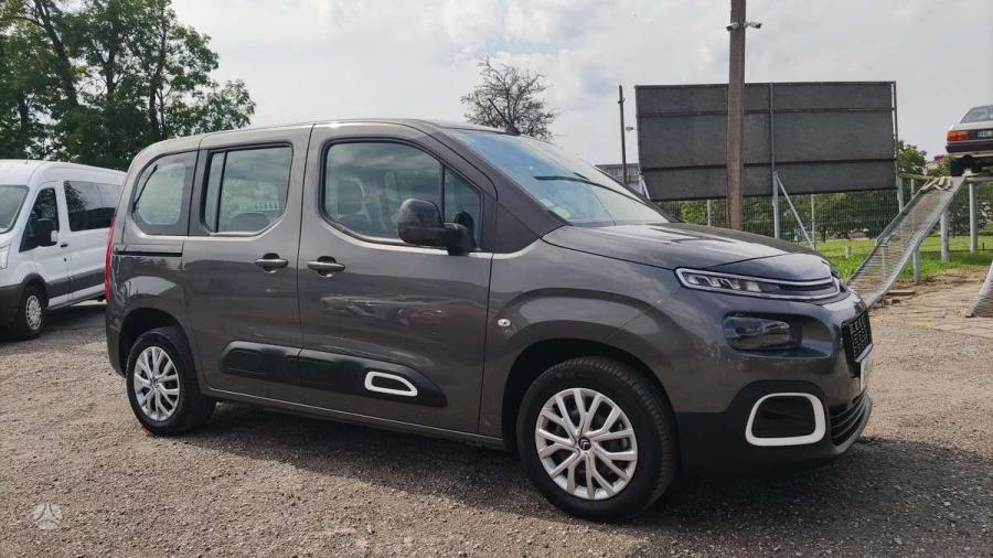 Pelēks Citroen Berlingo 2020 Klaipėda, ar dzinēja tilpumu 1.50 L un nobraukumu 250 tūkst. km par 12935 €, foto 10 vietnē AUTOMOTO.COM.LV