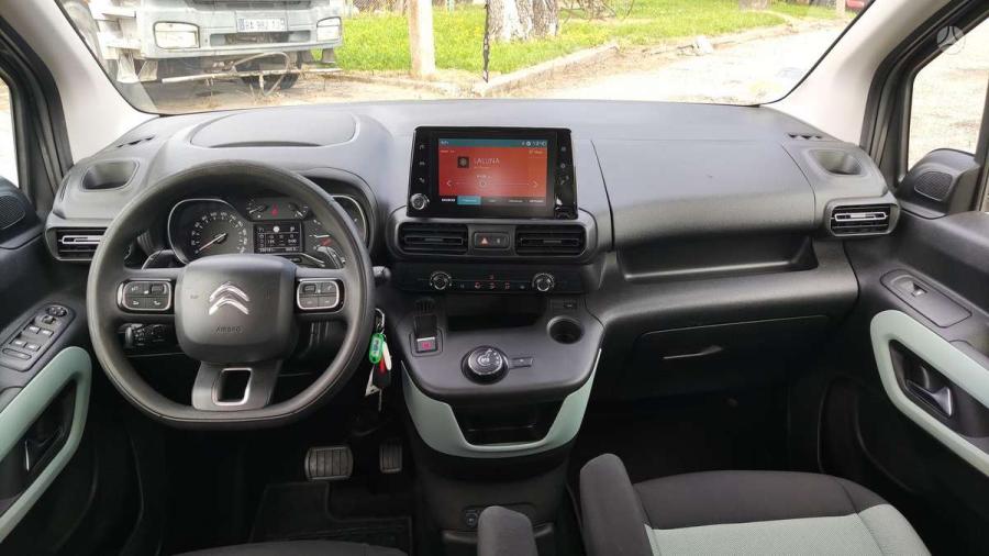 Pelēks Citroen Berlingo 2020 Klaipėda, ar dzinēja tilpumu 1.50 L un nobraukumu 250 tūkst. km par 12935 €, foto 14 vietnē AUTOMOTO.COM.LV