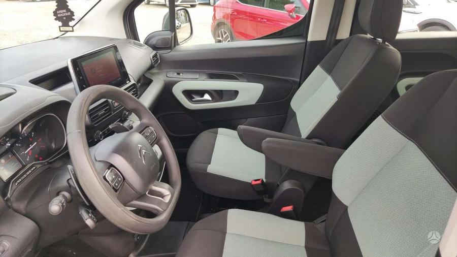 Pelēks Citroen Berlingo 2020 Klaipėda, ar dzinēja tilpumu 1.50 L un nobraukumu 250 tūkst. km par 12935 €, foto 19 vietnē AUTOMOTO.COM.LV