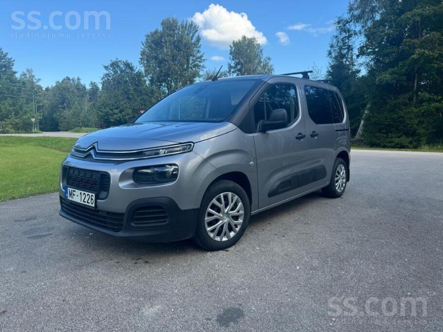 Pelēks Citroen Berlingo 2020 Rīga, ar dzinēja tilpumu 1.50 L un nobraukumu 148 tūkst. km par 7900 €, foto 1 vietnē AUTOMOTO.COM.LV